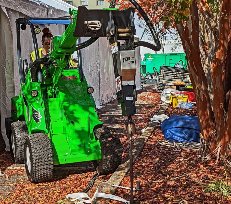 Courtney-staking-in-tight-quarters - Tent OX™